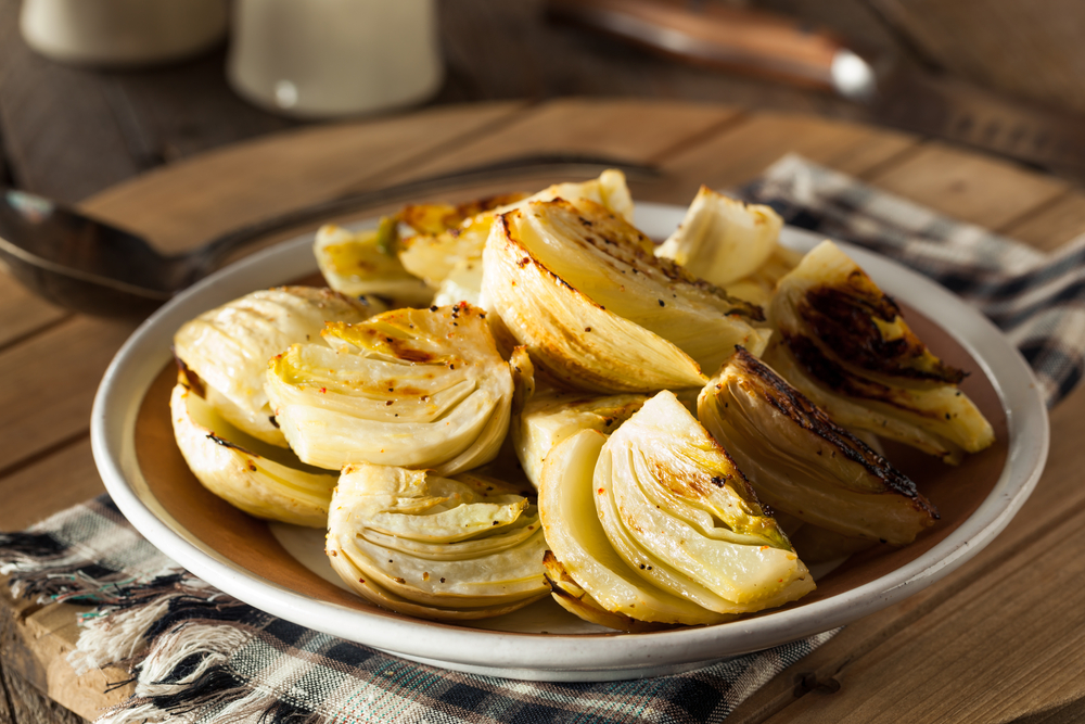 Antipasti con finocchi al forno: contorno light vegetariano | DireDonna