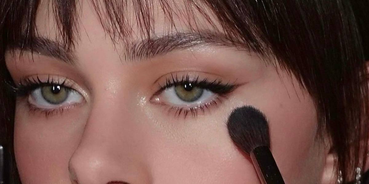 Come realizzare Siren eyes perfetti: la tecnica make-up trend su Tik ...